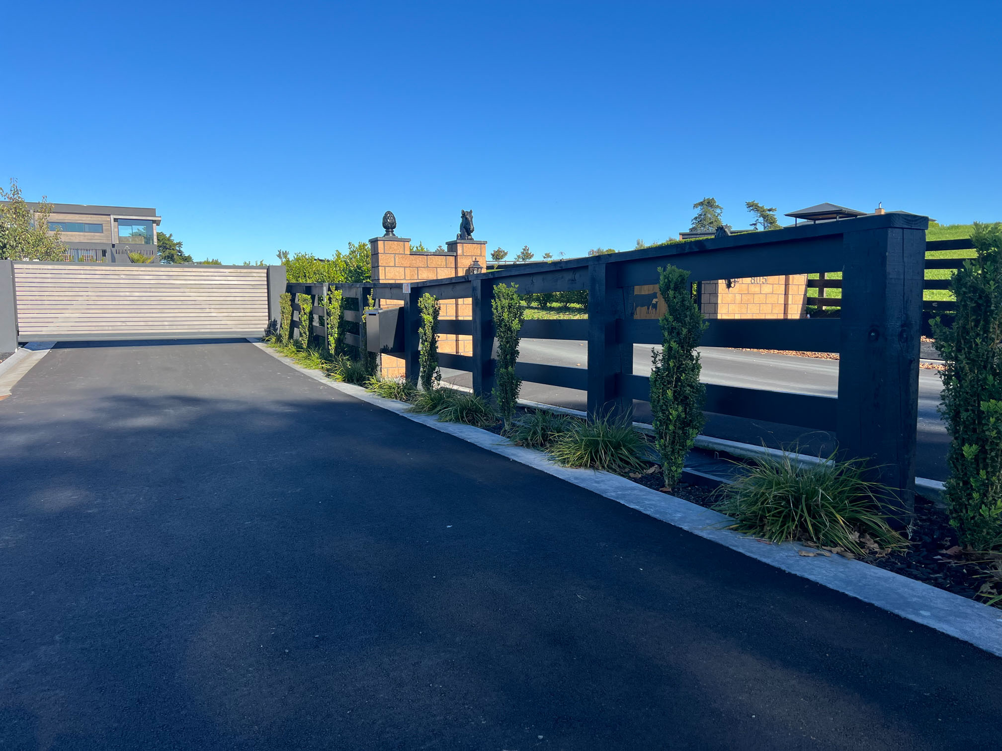 Interlock Fencing for Horsham Downs - Beams & Timber